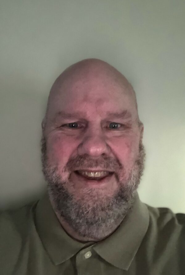 Meet Our Team - Universal Accounting School